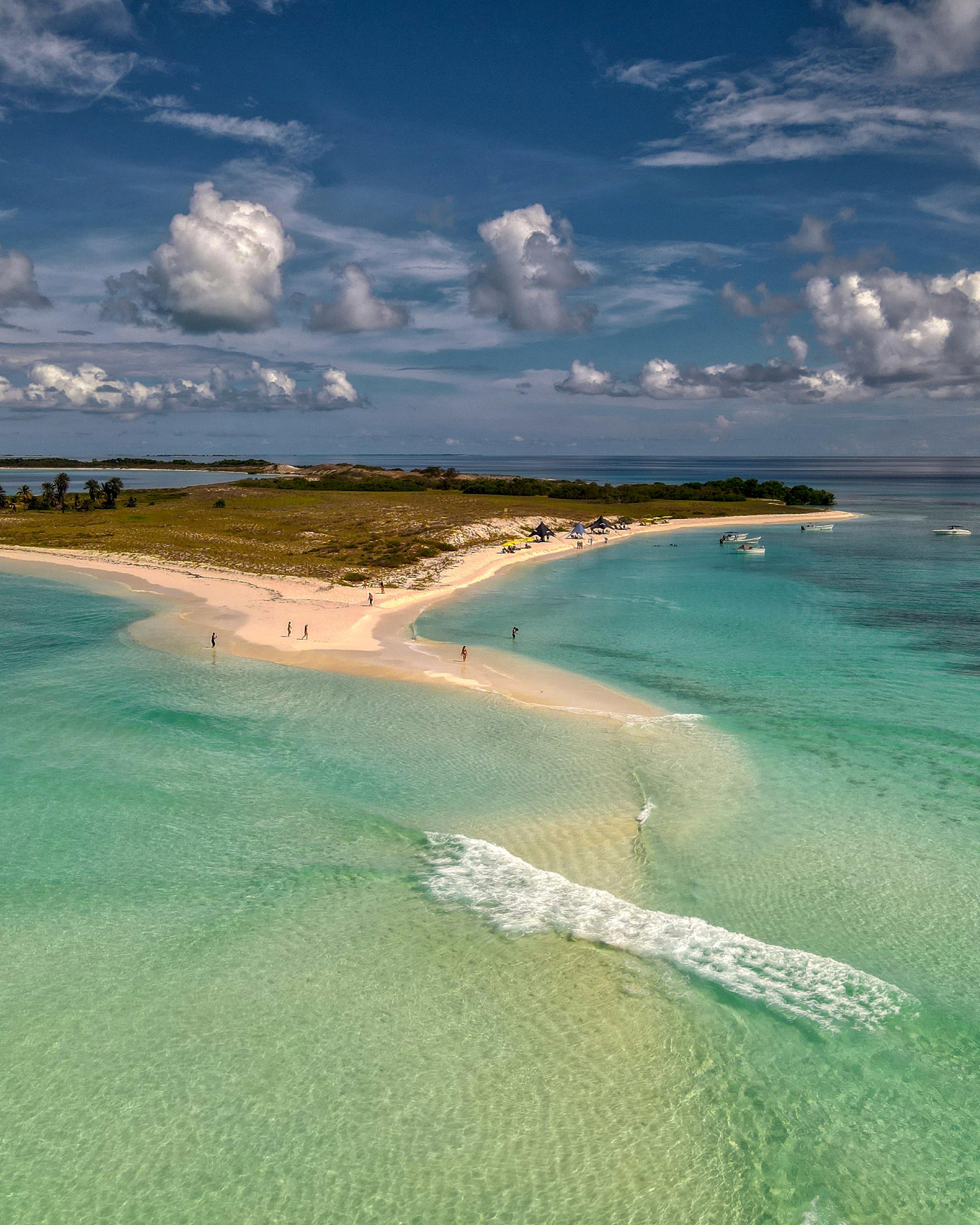 Descubre el Archipiélago Los Roques, una joya de Venezuela que ...