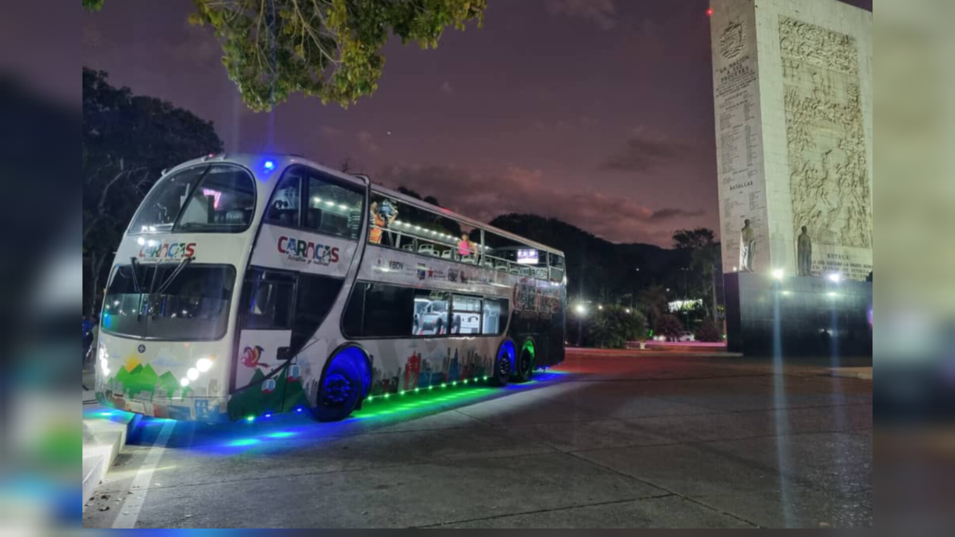 Así recorre el PanaBus la ciudad de Caracas: una ruta turística llena ...